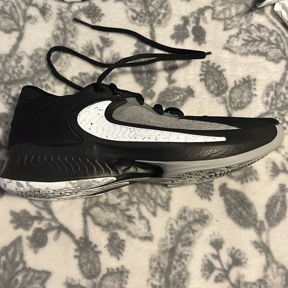 Nike | Shoes | Nike Zoom Greek Freak 4 Light Smoke Grey | Poshmark